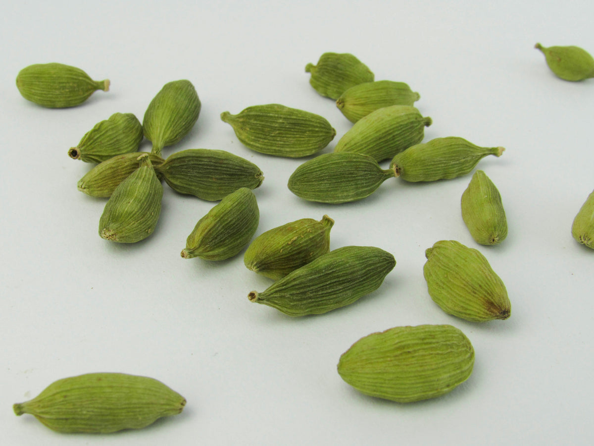The Top 10 Benefits of Cardamom | Calmer Chai